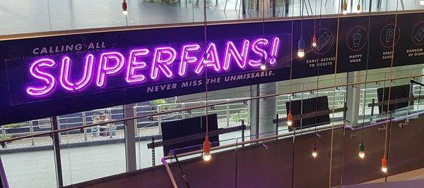 Neon Signs - A Master Guide - Carousel Lights